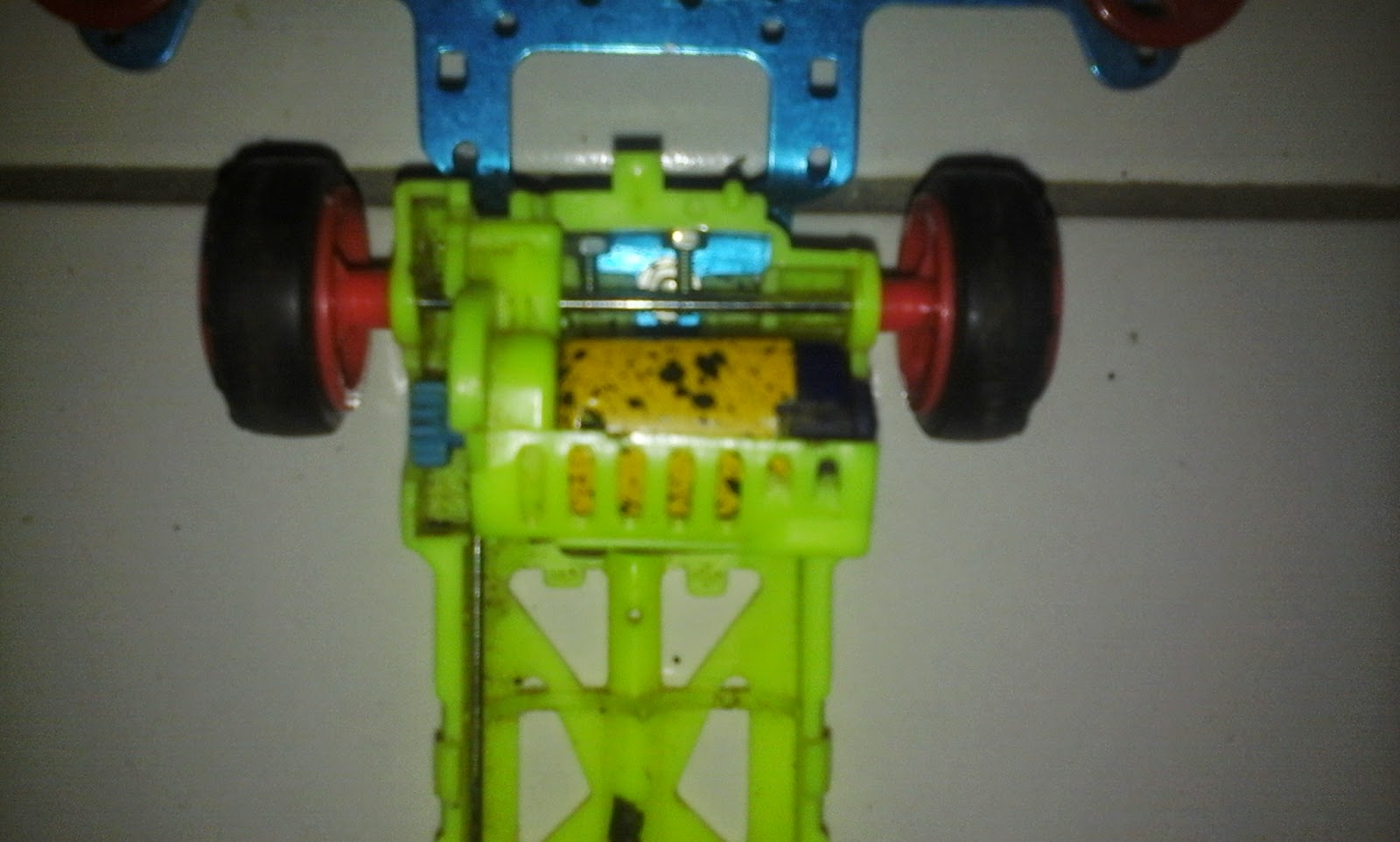 Rifky's Blog: cara merakit mobil tamiya